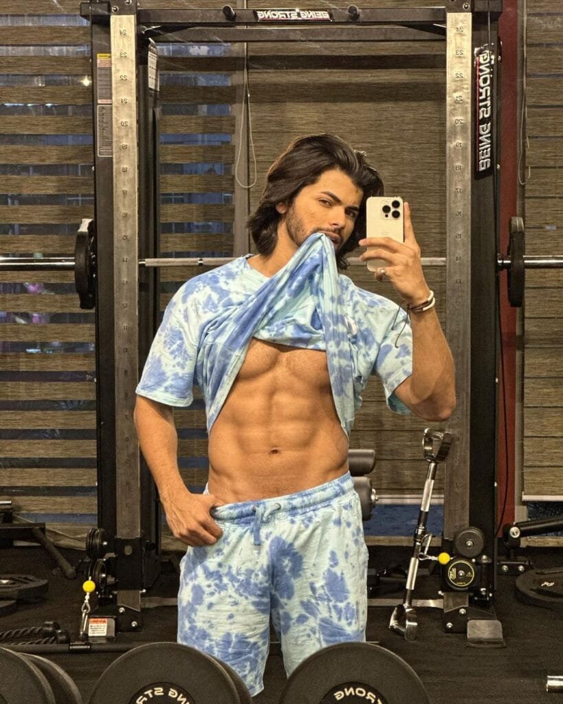 Siddharth Nigam Height, Weight, Age, Girlfriend, Net Worth